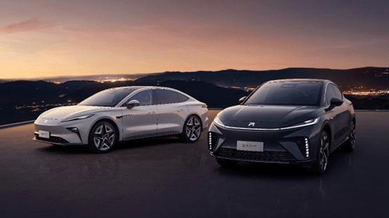 智驾体验大幅提升，飞凡近日OTA推送全新一代极智AI系统至飞凡F7/R7_搜狐汽车_搜狐网