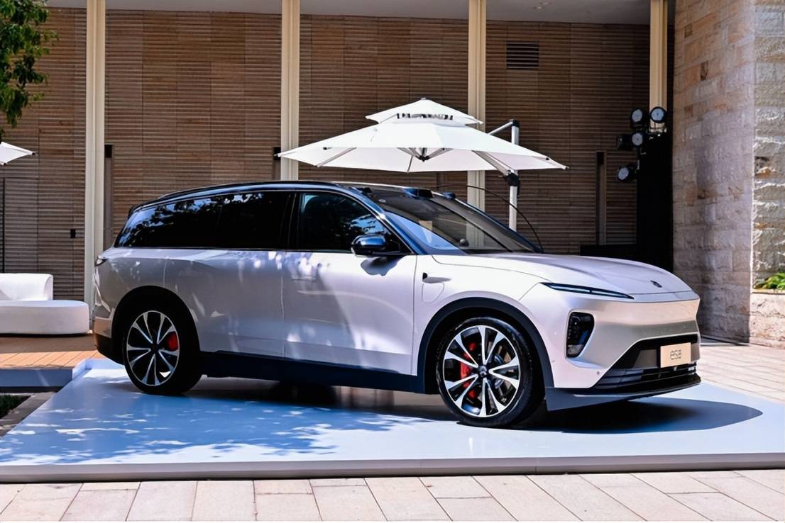 若宝马X5L选配新ES8的双腔空气悬架，十万八万少不了_搜狐汽车_搜狐网