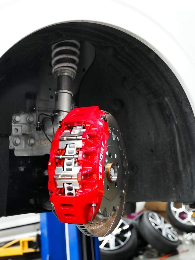 改装案例 | 极氪X升级TTSPORT进化系列EB8八活塞刹车套件_搜狐汽车_搜狐网