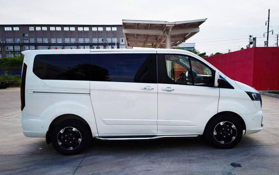 福特“奶爸车”升级，换一体式双联屏，全系2.0T+9AT，21.96万起_搜狐汽车_搜狐网
