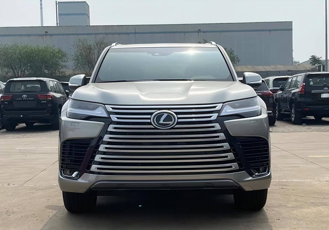 23款加版LX600高级版银黑-豪华配置尽显品质_搜狐汽车_搜狐网