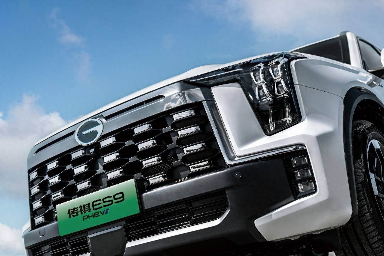 传祺ES9亮相成都国际车展，30万级插电SUV满足家庭用车需求_搜狐汽车_搜狐网