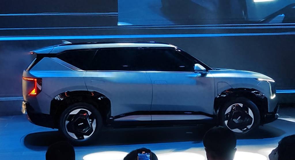 起亚EV5预售15.98万起 纯电中型SUV新选择_搜狐汽车_搜狐网