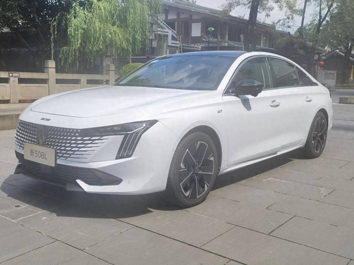 法系车最后的希望！新款标致508L实拍，造型时尚运动，全系8AT_搜狐汽车_搜狐网