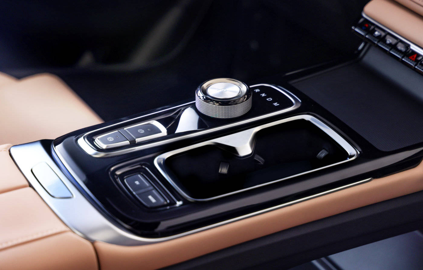 12.99-14.99万元 江淮QX PHEV正式上市_搜狐汽车_搜狐网