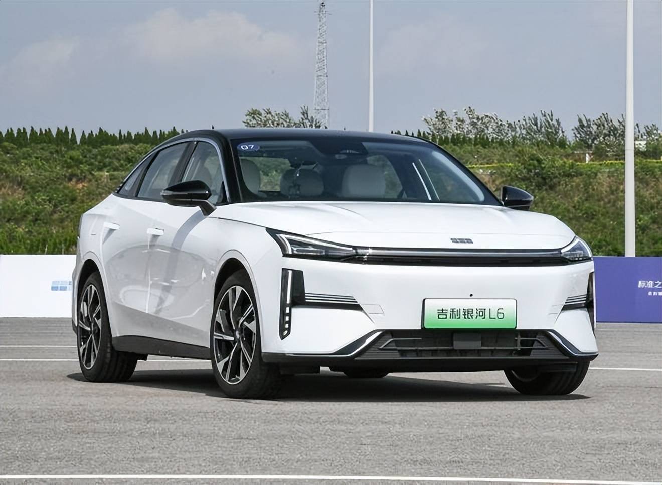 售价 11.58—14.98W！银河L6携AI智能大模型震撼上市_搜狐汽车_搜狐网