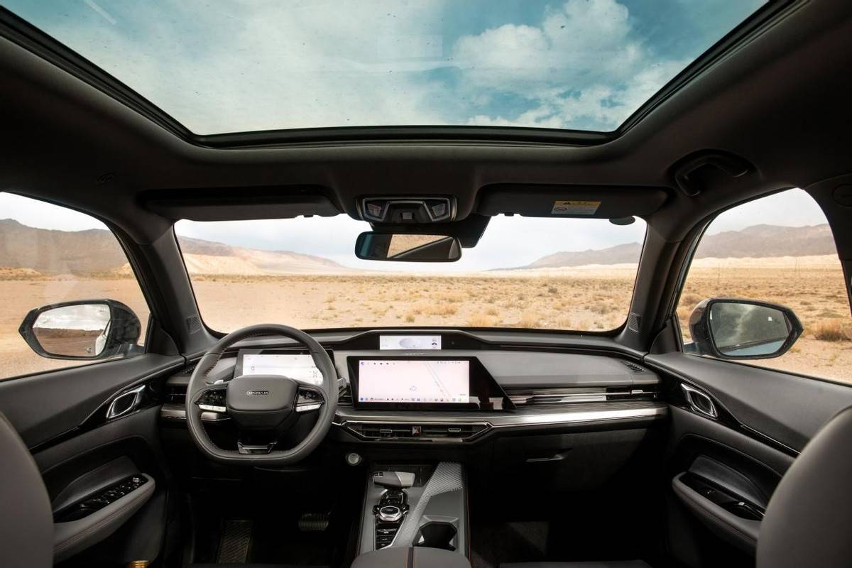 长安欧尚Z6智电iDD和零跑C11谁才是真正的汽车机器人_搜狐汽车_搜狐网