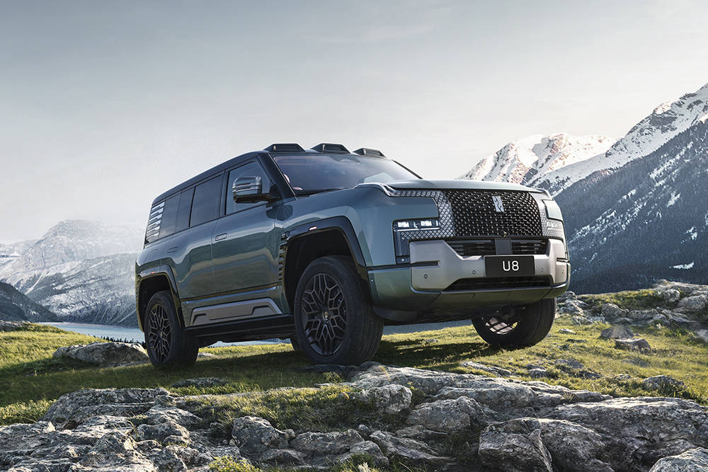 109.8万元，仰望U8豪华版上市，配3颗激光雷达+6块液晶屏_搜狐汽车_搜狐网