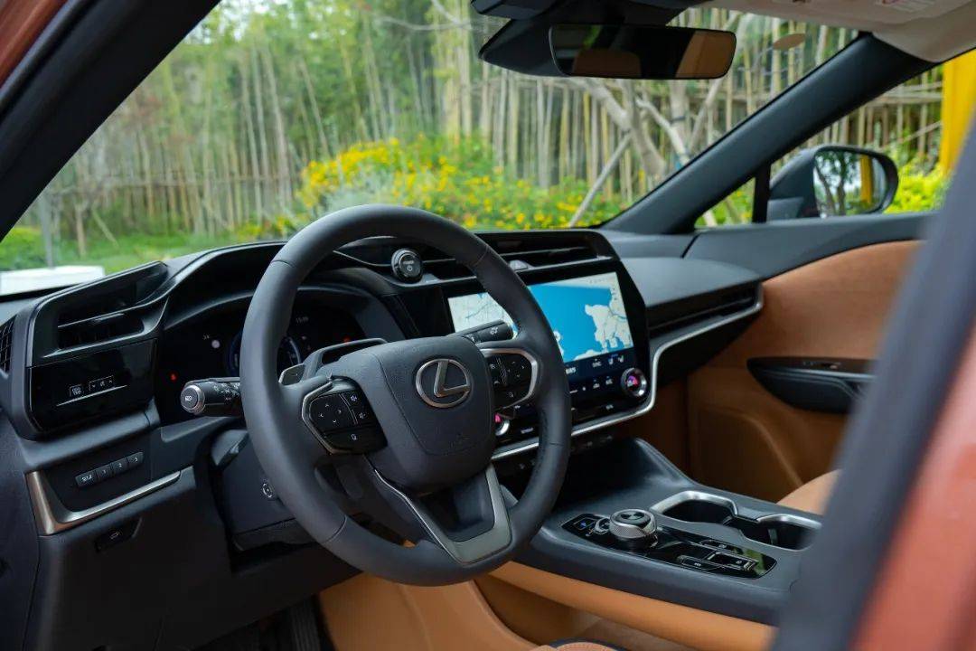 全新RZ的改变与坚持_搜狐汽车_搜狐网