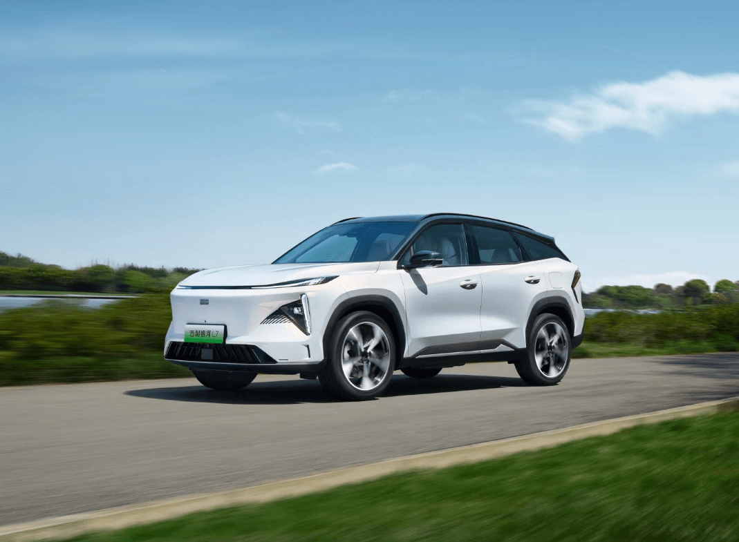 活久见！长安欧尚Z6智电iDD和银河L7一箱油就玩转国庆假期_搜狐汽车_搜狐网