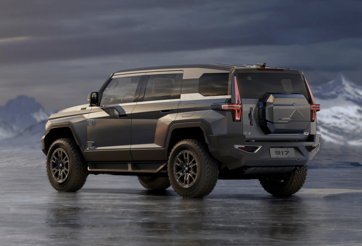 同为大型越野SUV 买百万级比亚迪仰望U8还是60万级猛士917？_搜狐汽车_搜狐网