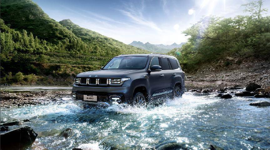 搭载全新柴油动力总成，BJ60千里版上市售26.48万起_搜狐汽车_搜狐网