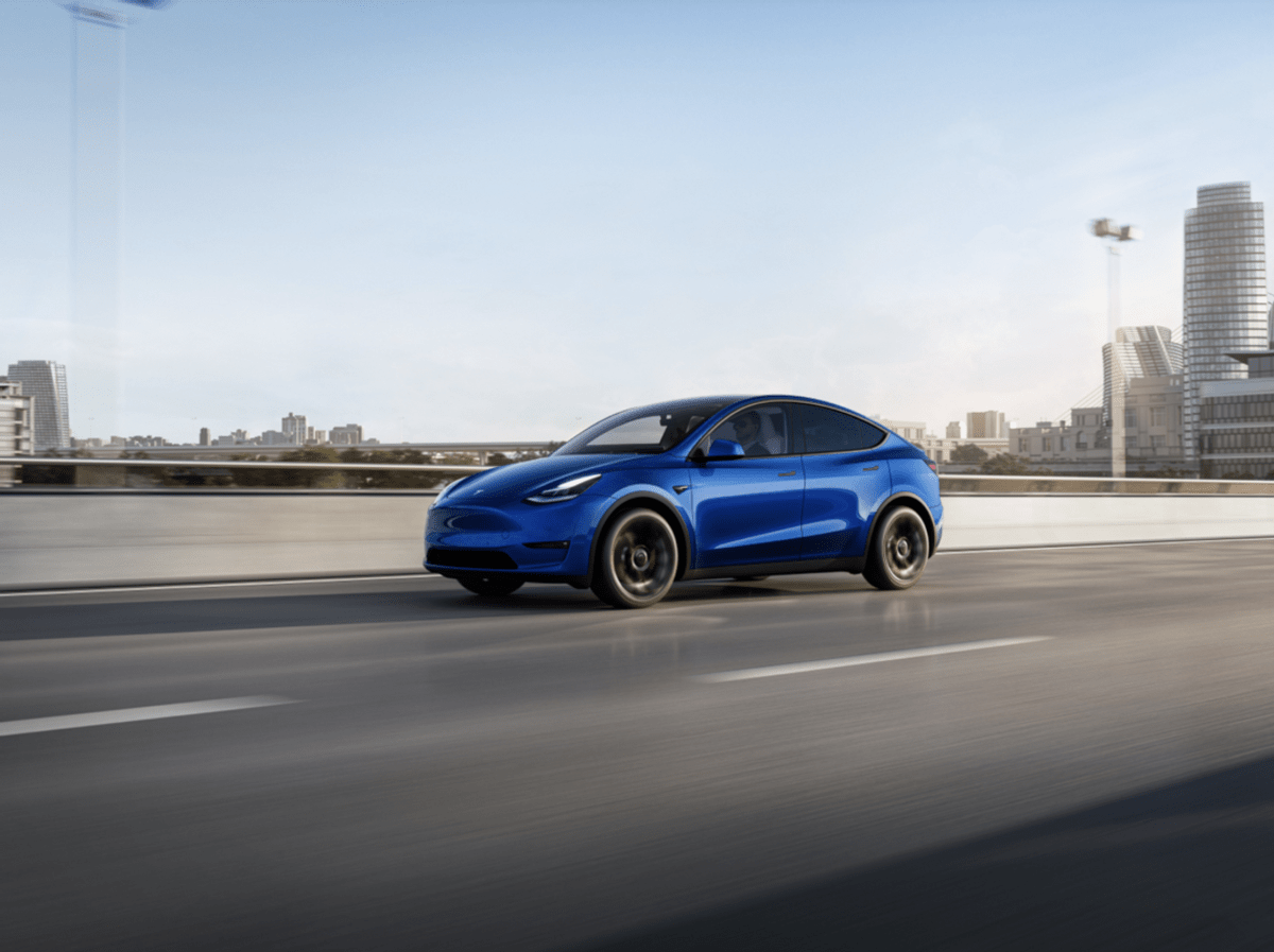 Model Y国内版本持续进化：新增氛围灯、更新轮毂、加速更强…价格不变！_搜狐汽车_搜狐网