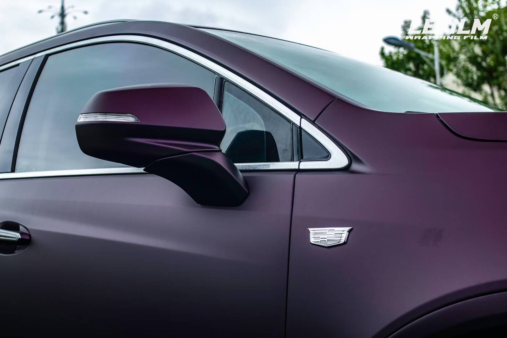 凯迪拉克XT5-LB改色膜消光黑幻紫，神秘的高级感_搜狐汽车_搜狐网