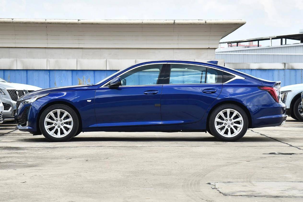 预算25万，二线豪车，凯迪拉克CT5和捷豹XEL谁更值得选？_搜狐汽车_搜狐网