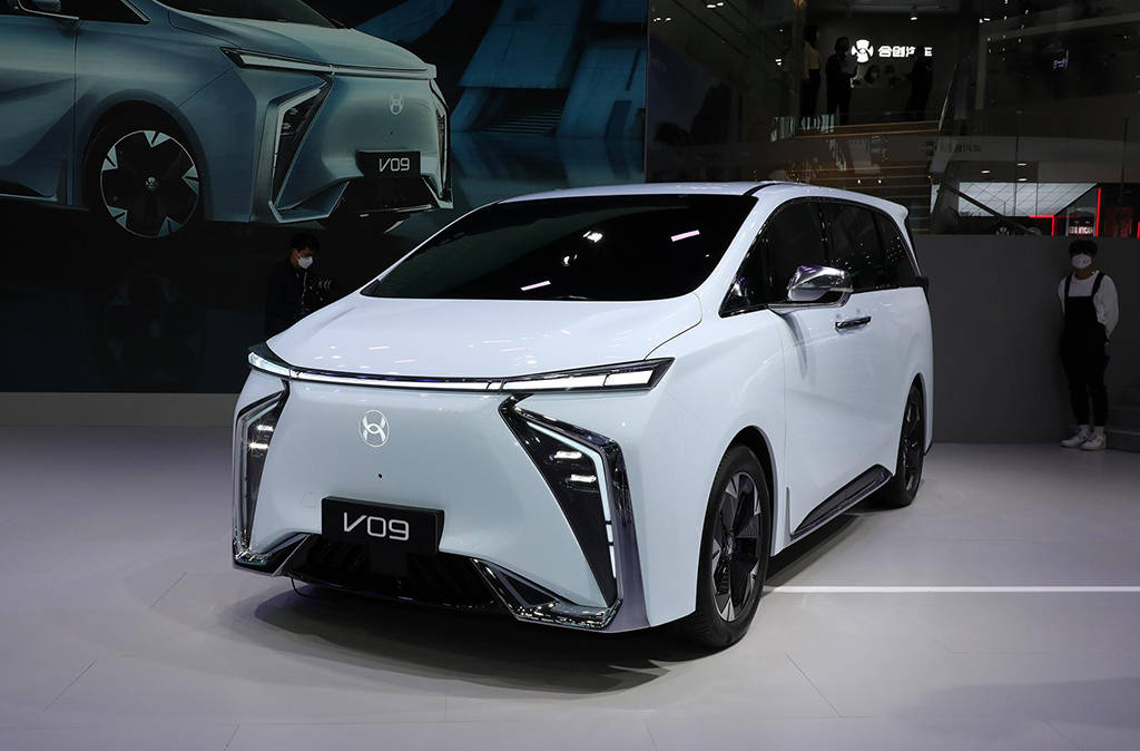 合创V09售31.88万起 能否硬刚腾势D9_搜狐汽车_搜狐网