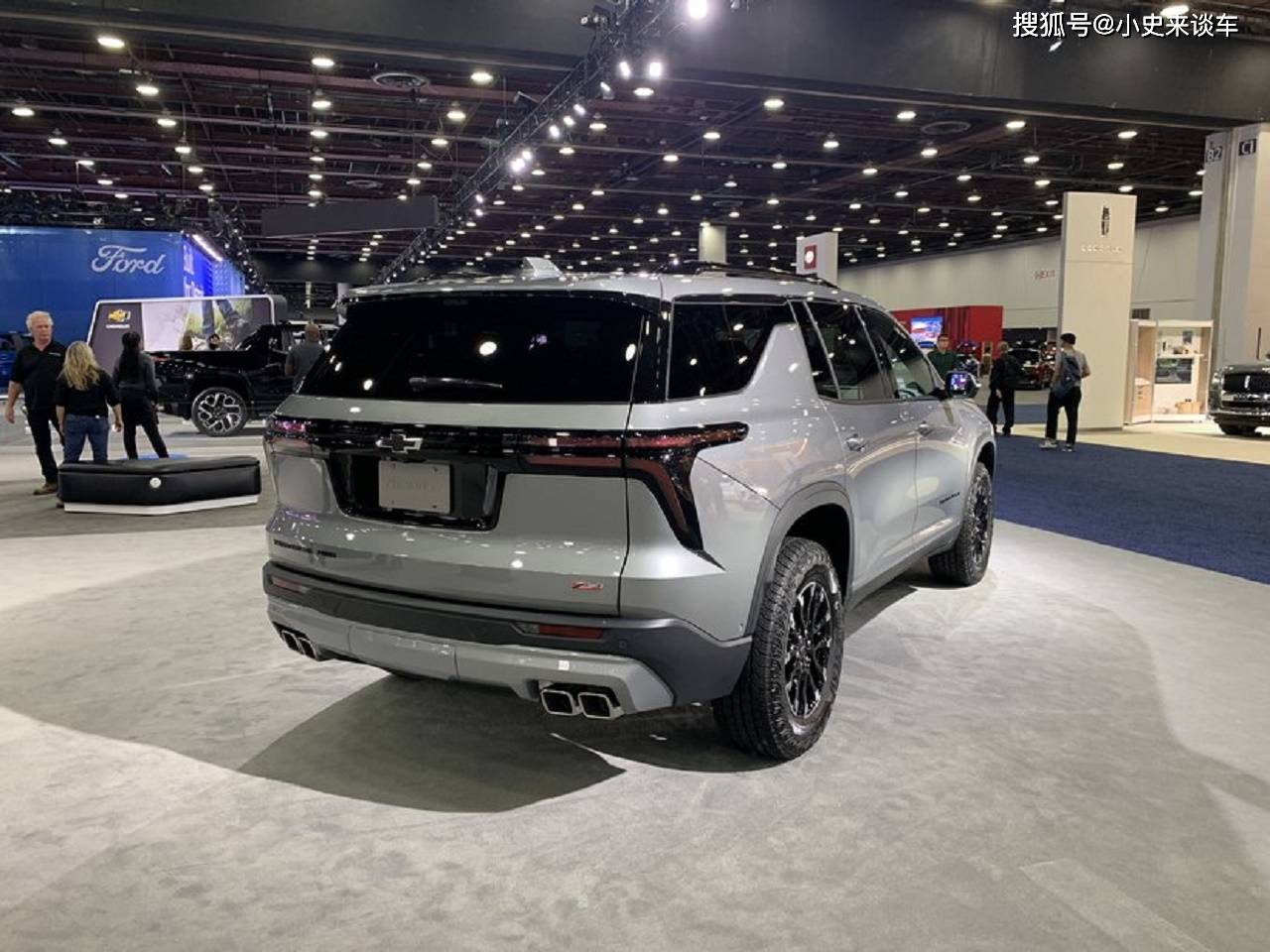 全尺寸SUV实车曝光！车长5米23配大八座布局很亲民，搭载2.5T+8AT_搜狐汽车_搜狐网