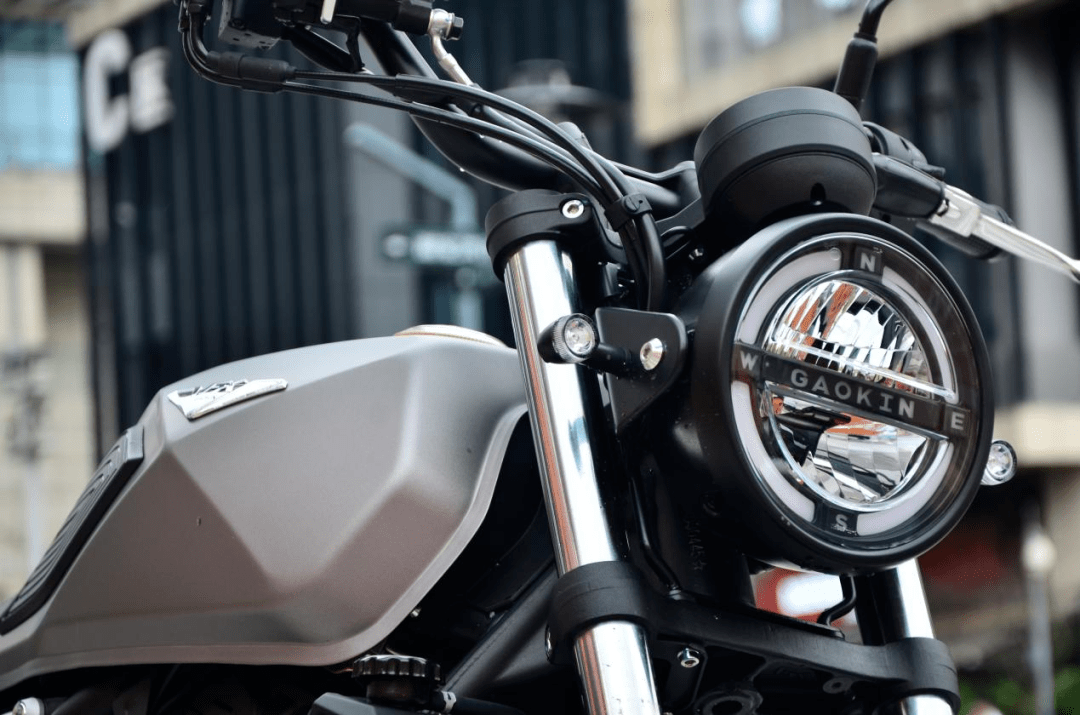 高金GK400和春风450NK：势均力敌还是胜负难分？_搜狐汽车_搜狐网