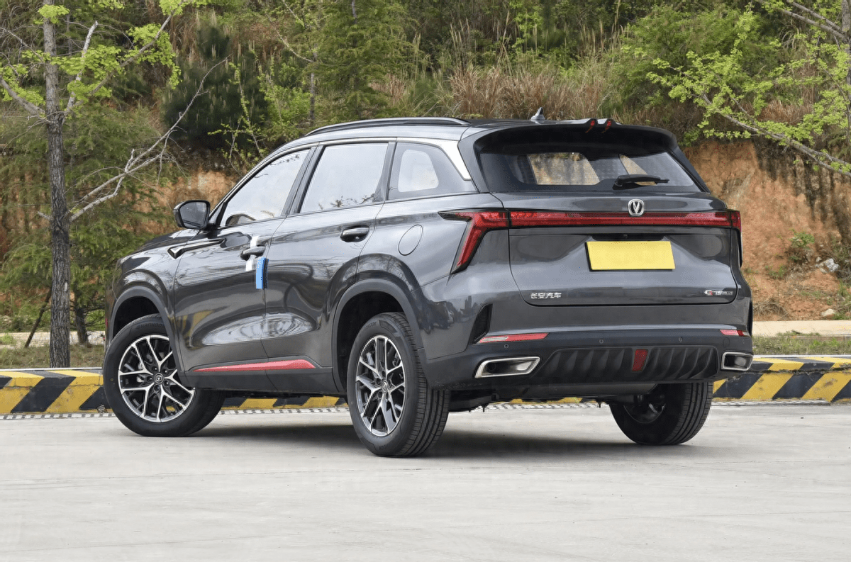 这就是五菱与长安的差距！星云对比CS75 PLUS，谁更值一目了然_搜狐汽车_搜狐网