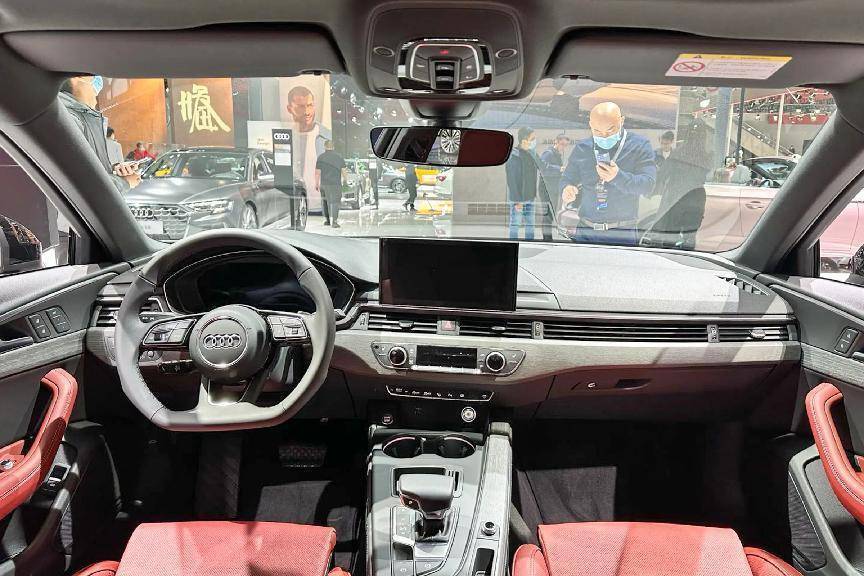 2024款奥迪A4L上市，售价32.18万起，这次又会降多少呢？_搜狐汽车_搜狐网