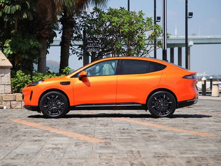 昊铂HT正式亮相 基于昊铂AEP3.0纯电平台，预售22万元起_搜狐汽车_搜狐网