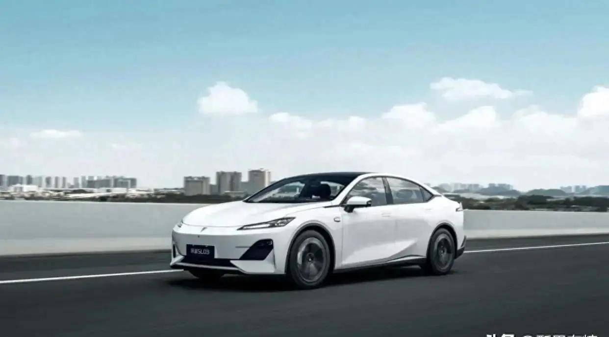 深蓝SL03让你欲罢不能！_搜狐汽车_搜狐网