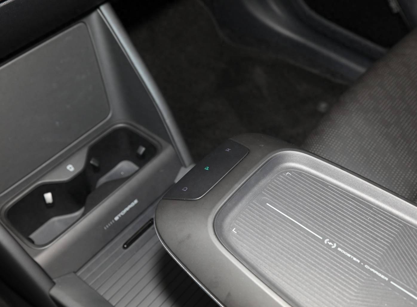 吉利推豪华新能源SUV，车宽近2米，3.8s破百，配无边框车门_搜狐汽车_搜狐网