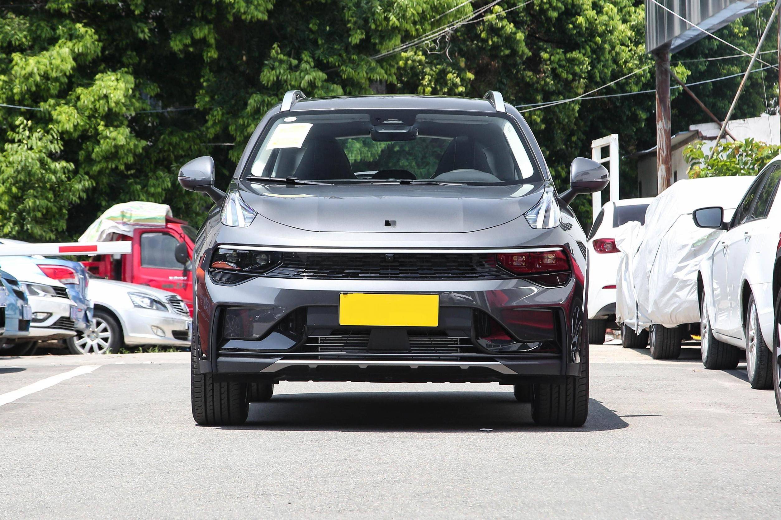 全系2.0T+爱信8AT，254马力油耗7.74L，领克01值不值得购买？_搜狐汽车_搜狐网