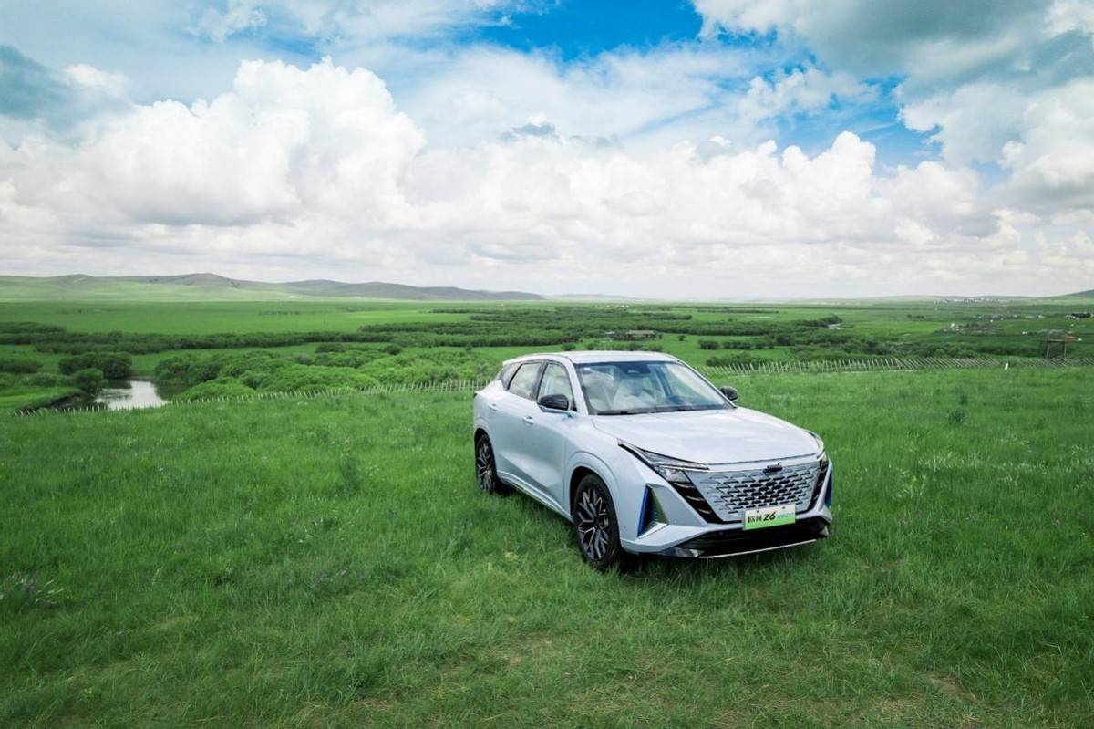 15万级SUV对比：长安欧尚Z6智电iDD与锋兰达选谁？_搜狐汽车_搜狐网