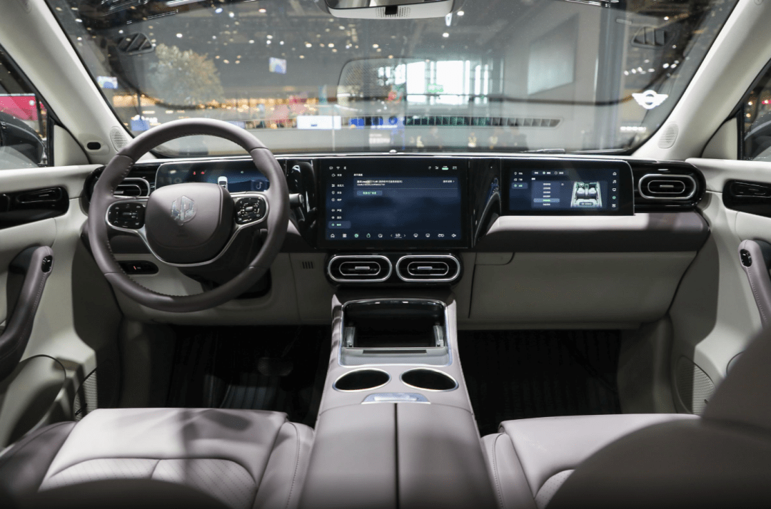 都是中型智能纯电SUV，小鹏G6与零跑C11如何选？_搜狐汽车_搜狐网