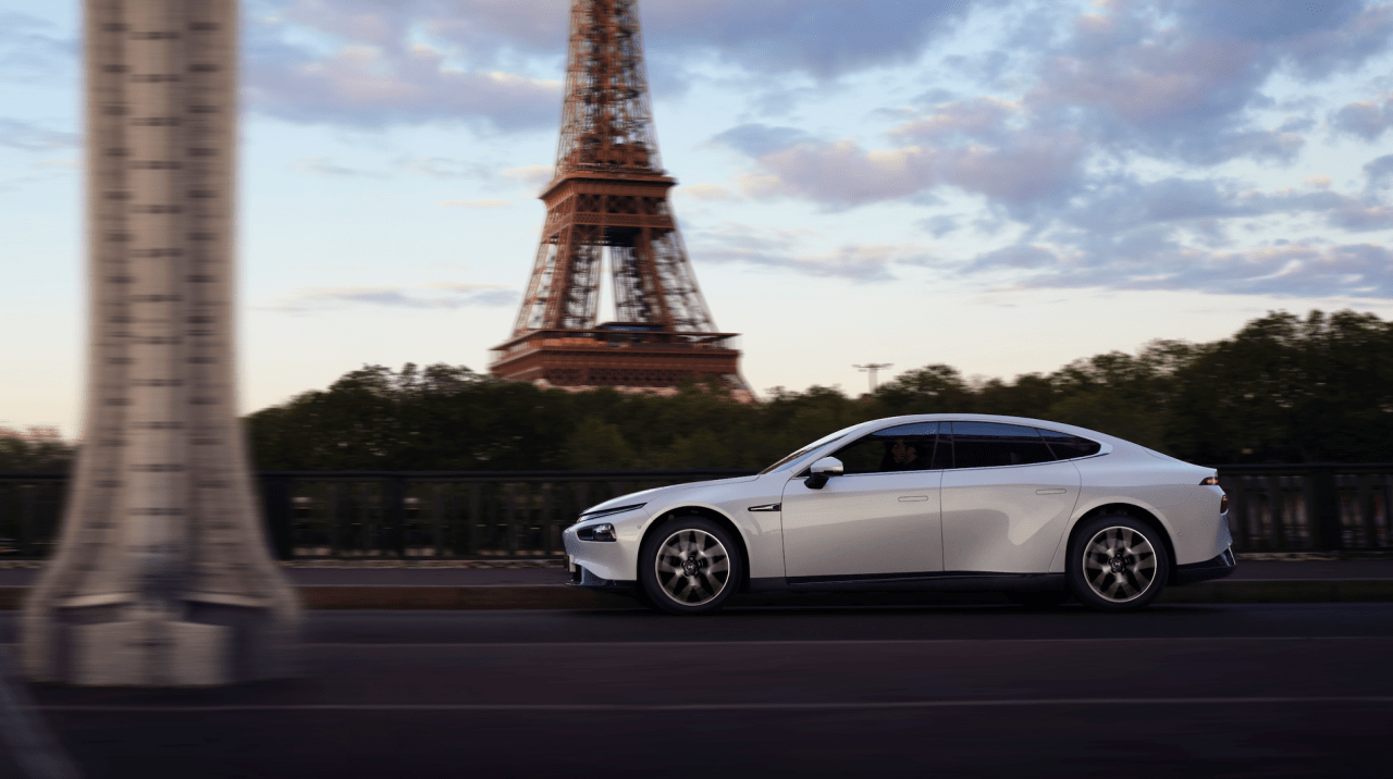 续航够用价格香！智驾新Model小鹏P7i 550版来了_搜狐汽车_搜狐网