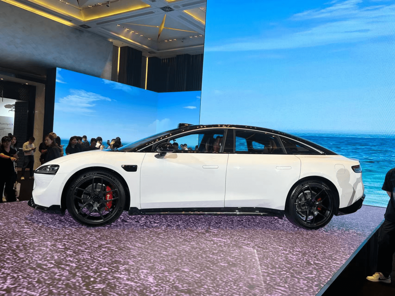 800V快充+800+km续航预售价25.8万起，华为智界S7将11月28日上市_搜狐汽车_搜狐网