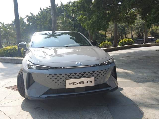 都能成为年轻人的宠儿 试驾启源A06&Q05 除了好看，还很好开_搜狐汽车_搜狐网