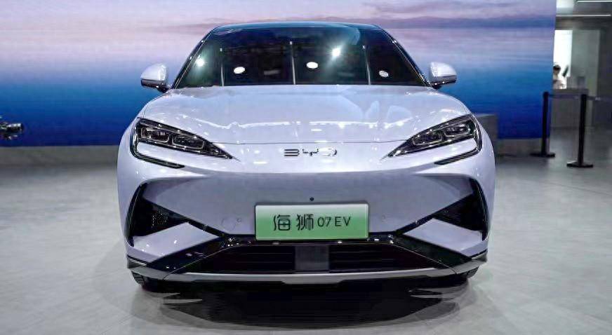 海洋美学加持，搭载iTAC技术，设计比亚迪海狮07 EV亮相_搜狐汽车_搜狐网