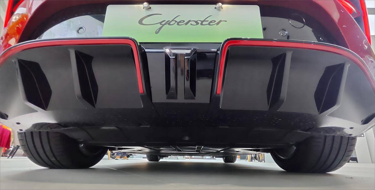 MG Cyberster让跑车梦照进现实_搜狐汽车_搜狐网