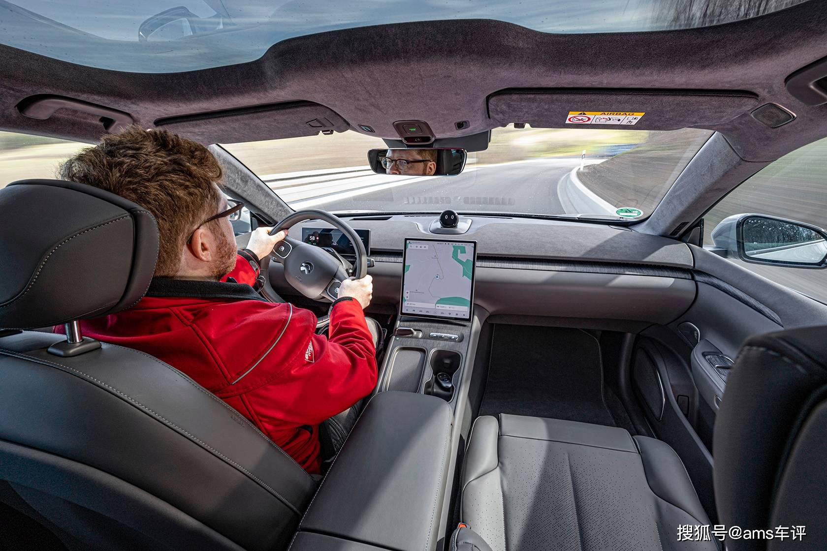 全力以赴：蔚来ET7和保时捷Taycan GTS_搜狐汽车_搜狐网