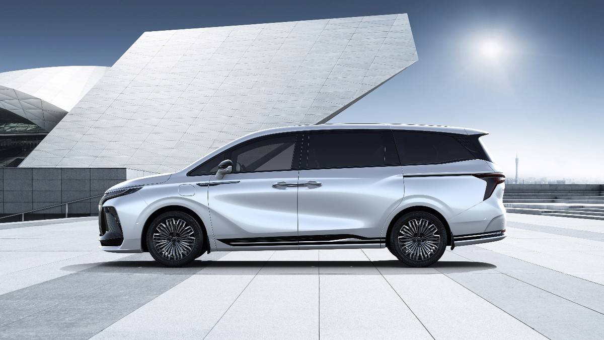 自主MPV站起来了！V9外观设计曝光，创新设计步步紧逼GL8_搜狐汽车_搜狐网