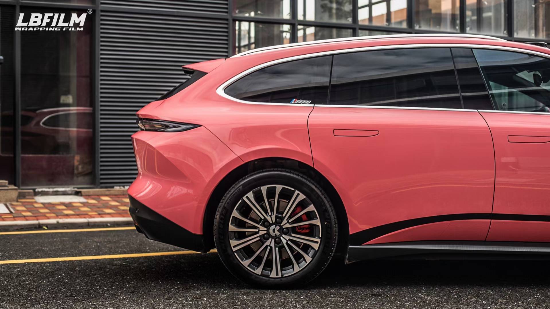 蔚来ET5-LB改色膜超亮豆沙红，太治愈了吧_搜狐汽车_搜狐网