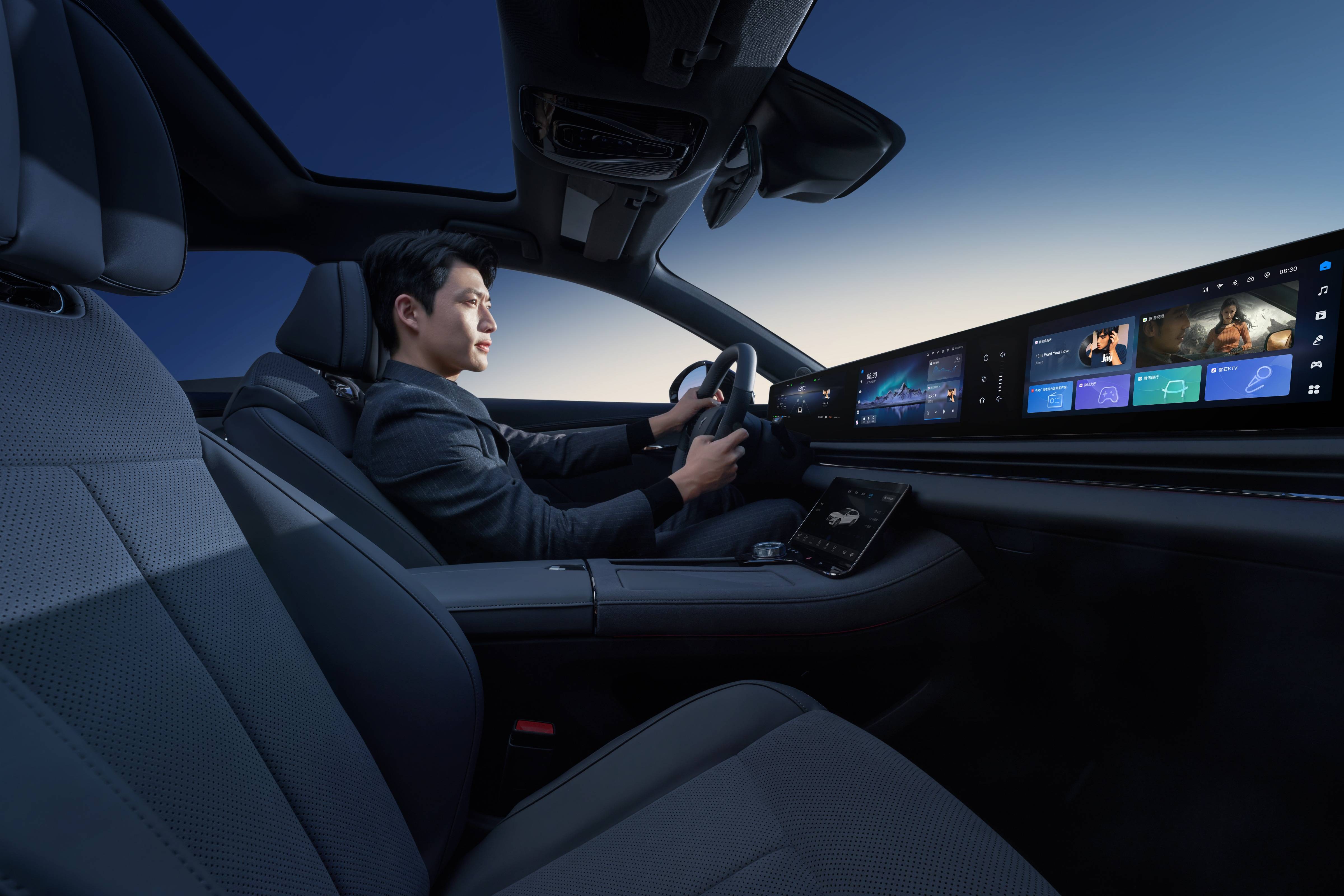 “智稳CEO”岚图追光PHEV正式上市 售价25.28万元起_搜狐汽车_搜狐网