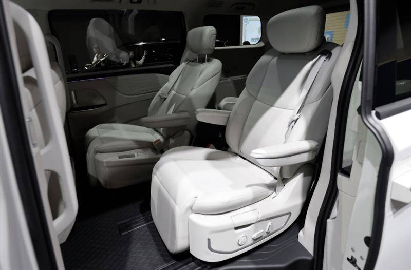 表现全能的智能电混MPV，江淮瑞风RF8 PHEV智聆版预售仅21.99万起_搜狐汽车_搜狐网