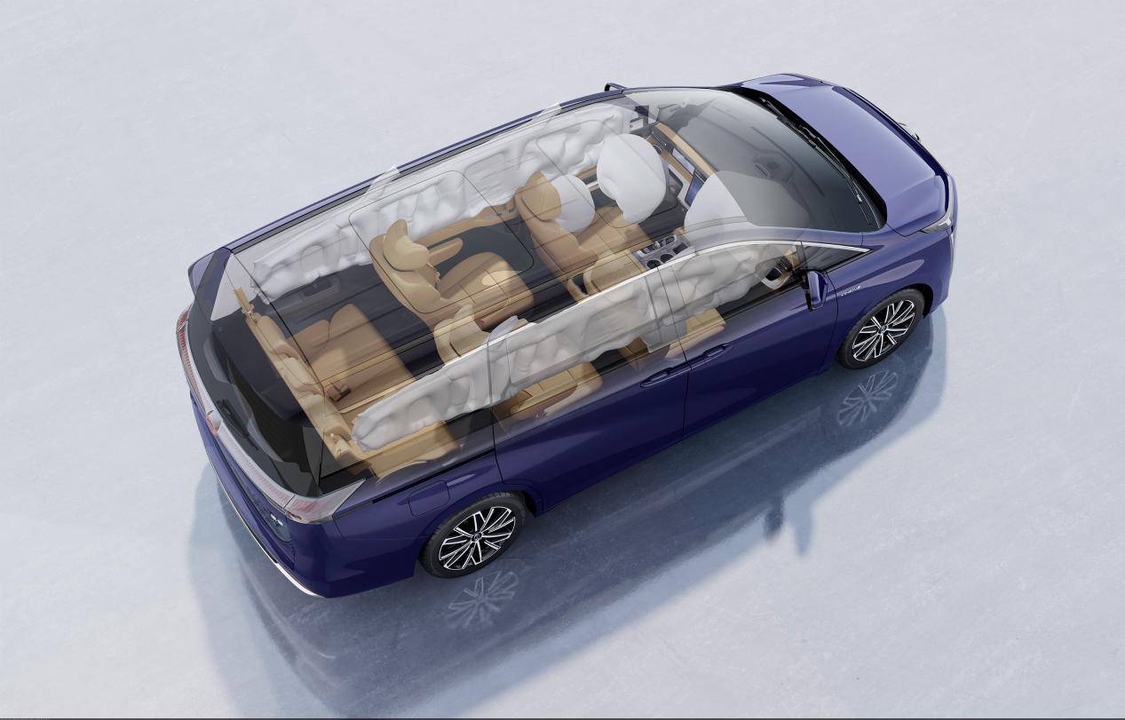 男女老少通吃 传祺E8开启家用车3.0时代_搜狐汽车_搜狐网