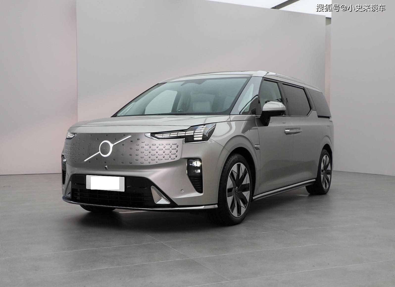 沃尔沃首款豪华MPV上市！轴距超3米2，配独立航空座椅，续航738Km_搜狐汽车_搜狐网
