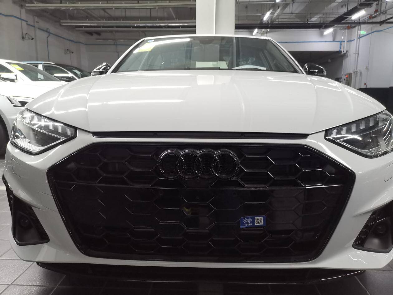 旅途中的知音伙伴，奥迪 A4L B&O星夜版2024款再创新_搜狐汽车_搜狐网