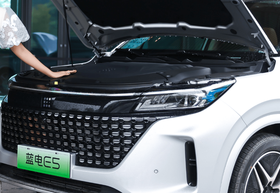 这几个理由足够让你放弃长安CS75 PLUS，就选9.98万的黑马蓝电E5_搜狐汽车_搜狐网