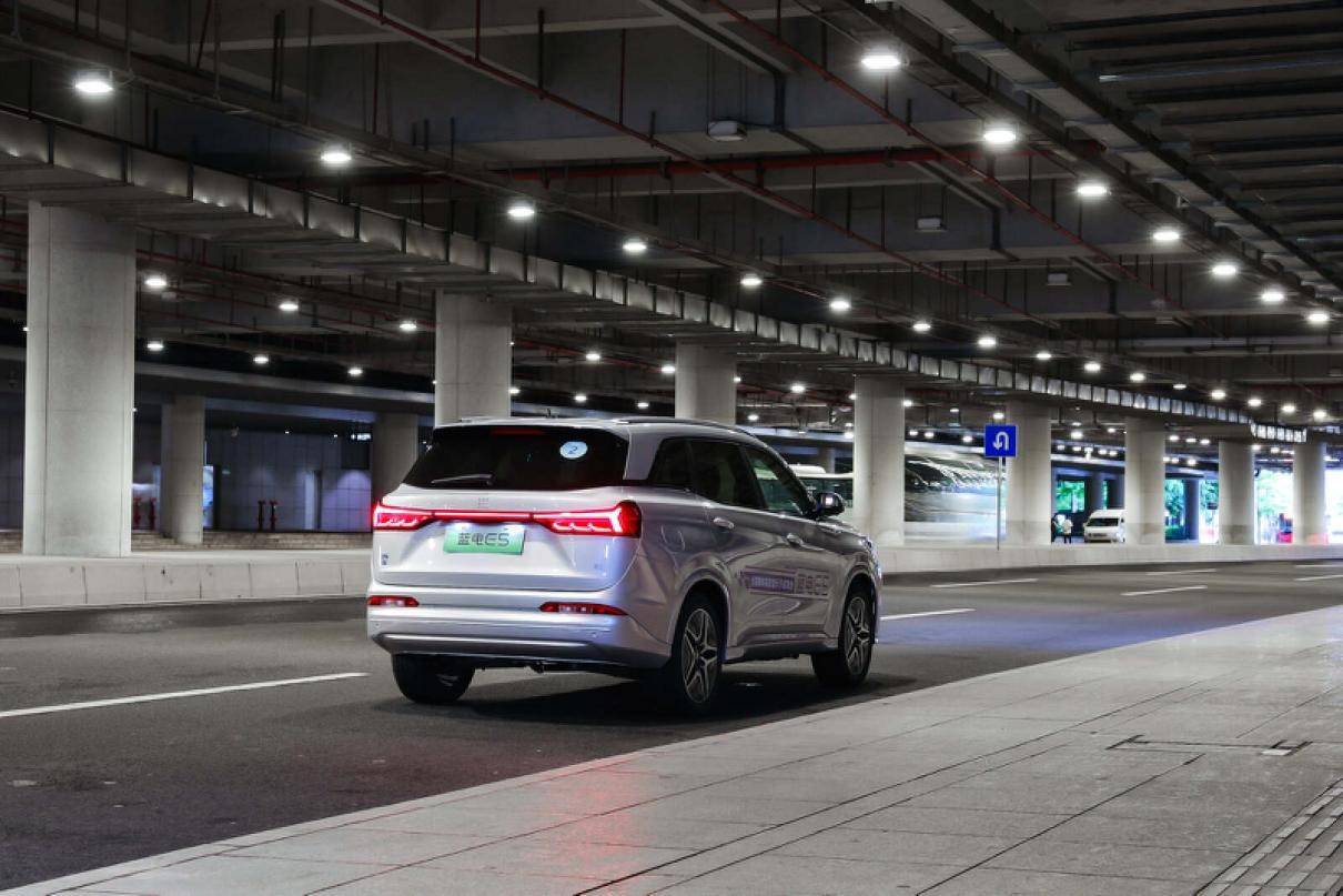 限时抢购价9.98万，蓝电E5对比CS75 PLUS确实值得买_搜狐汽车_搜狐网