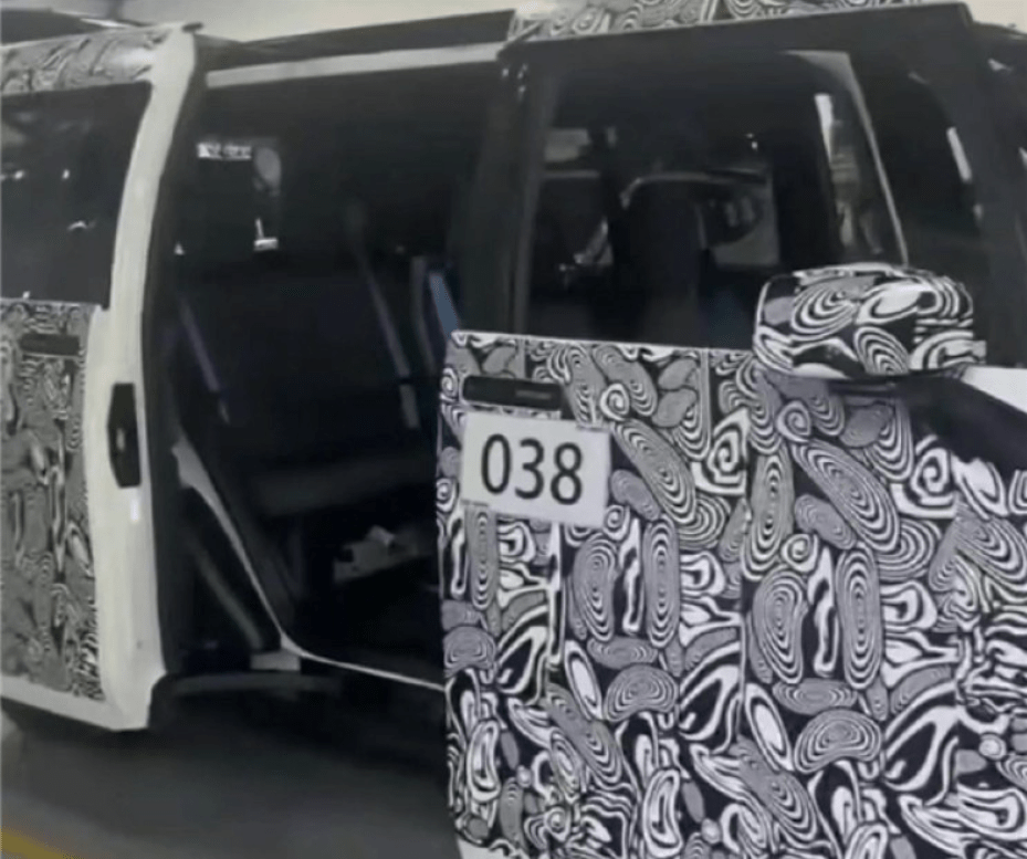 定位低于极氪009 极氪全新MPV车型CM2E谍照曝光_搜狐汽车_搜狐网