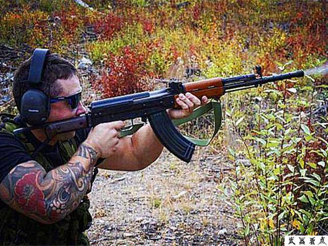 军事丨永远的军旅情缘，“八一杠”自动步枪，常人难以理解-搜狐大视野-搜狐新闻