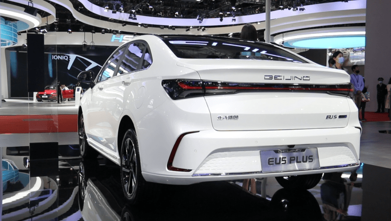 EU5 PLUS、U5 PLUS亮相上海车展并开启预售，预售价七万起_搜狐汽车_搜狐网