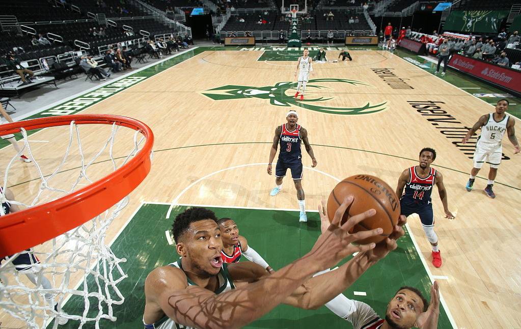 威少空砍三双，雄鹿7人上双135-134奇才，NBA4连胜-搜狐大视野-搜狐新闻