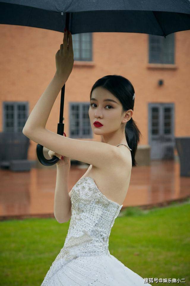 乔欣太美了！身材与长裙合为一体宛若天仙 搜狐大视野 搜狐新闻